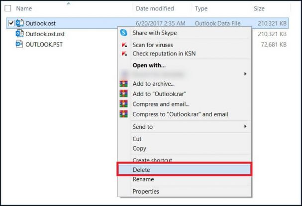 Fix “Outlook Is Using an Old Copy of Your Data File” Error
